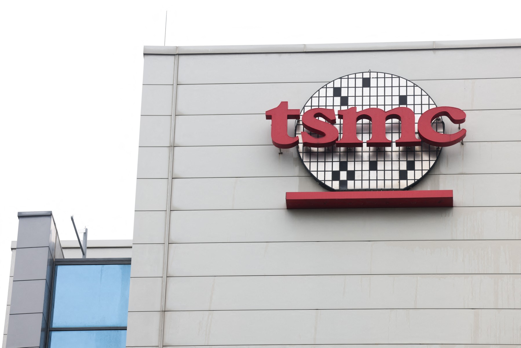 تايوان تدرس تأثير استثمارات TSMC في أميركا على مكانتها في صناعة الرقائق